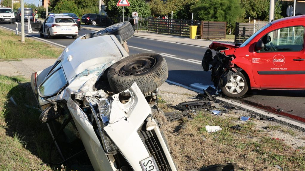UPRAVO Vozila slupana, jedno završilo na boku, gužve na državnoj cesti…